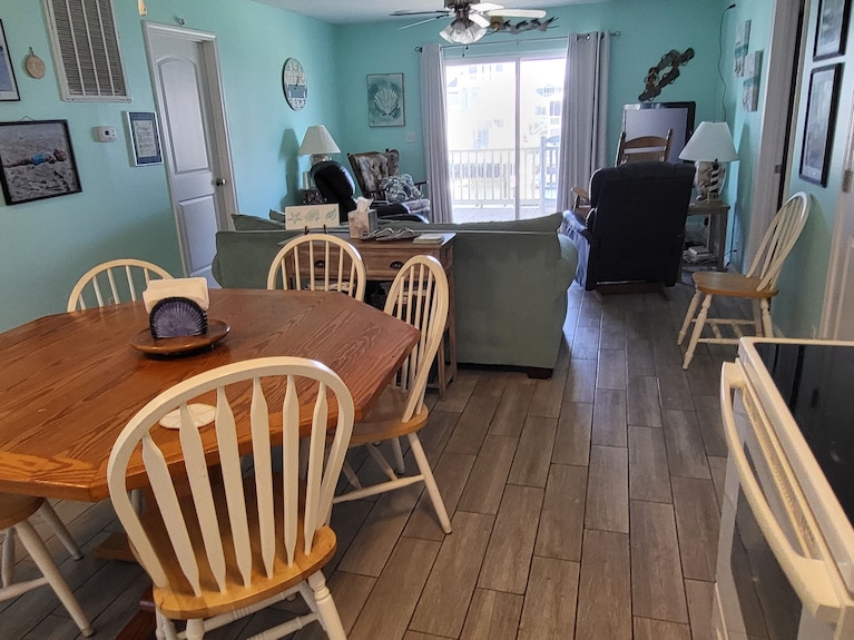 Waterfront Beach Cottage On Beautiful Holden Beach - Holden Beach, NC