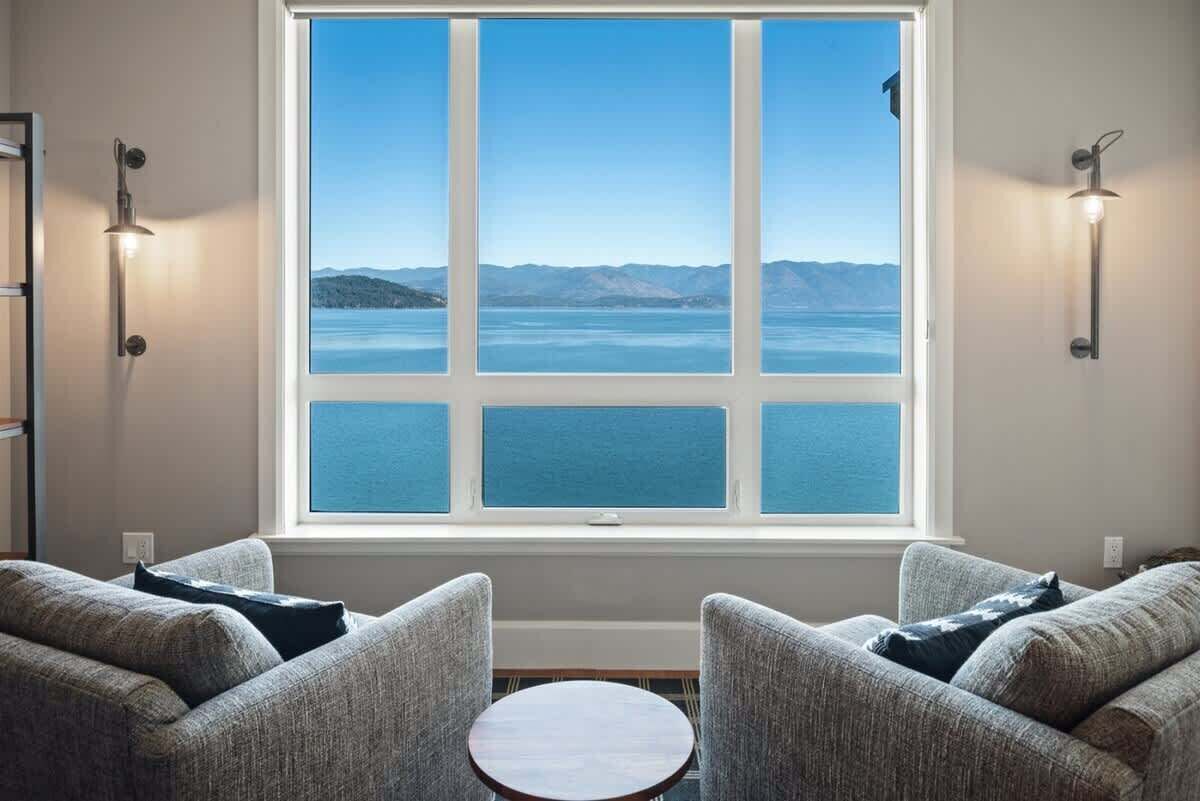 Hello Gorgeous! Luxury Waterfront Condo W/heated Pool, Hot Tub, Spa - Lake Pend Oreille, ID