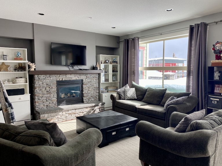 Great Summer Place. Garage For Bikes And Hot Tub Is Open! - Armstrong