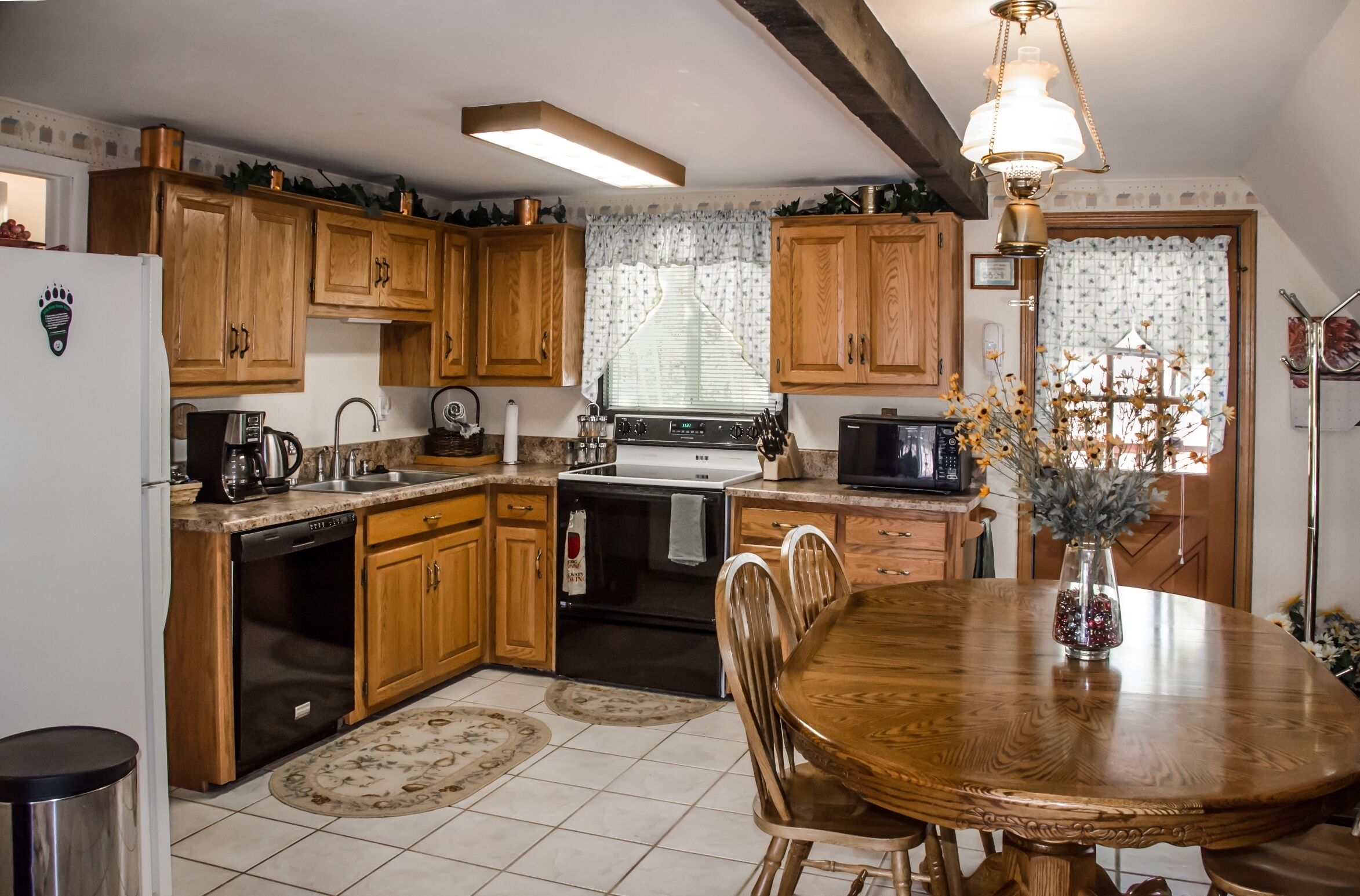 12 Best Pet-Friendly Mountain Cabins Near Pikes Peak, Colorado ...