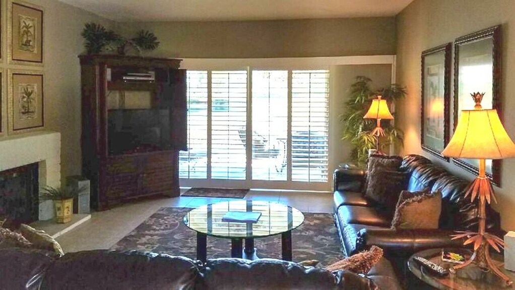 # 1 Vue Sur Desert Falls à L'intérieur Et à L'extérieur! - Joshua Tree National Park, California