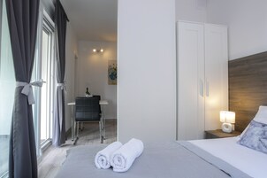 Apartamento clássico, 1 quarto, para não fumantes, terraço (A2) | Ferros/tábuas de passar roupa, Wi-Fi de cortesia, roupa de cama