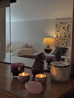 Quarto casal, banheira de hidromassagem | Wi-Fi de cortesia, roupa de cama