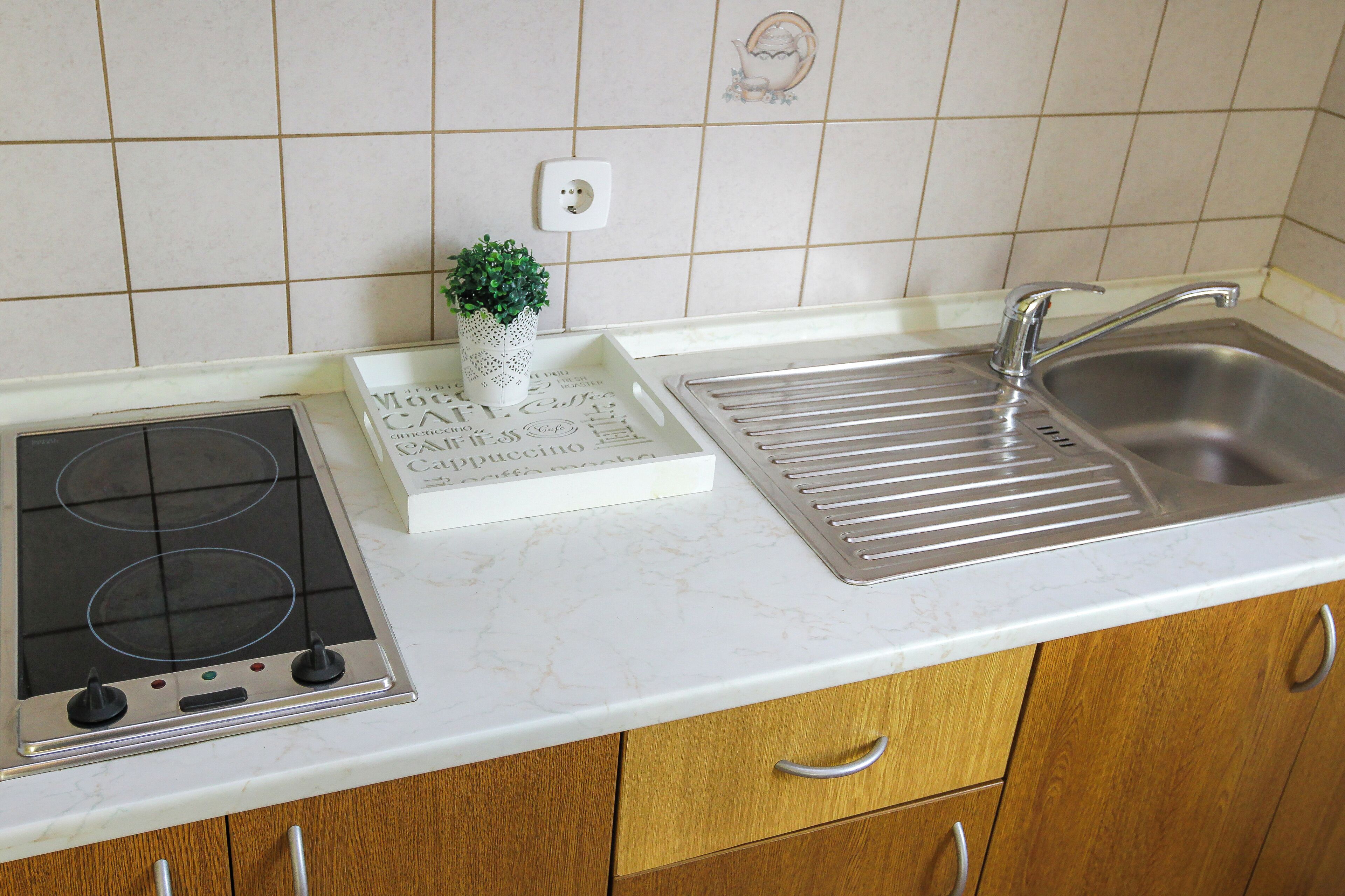 Apartment, 1 Bedroom, Terrace | Cozinha privada | Geladeira, cooktop, chaleira elétrica, chapa