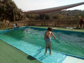 Piscina exterior sazonal 
