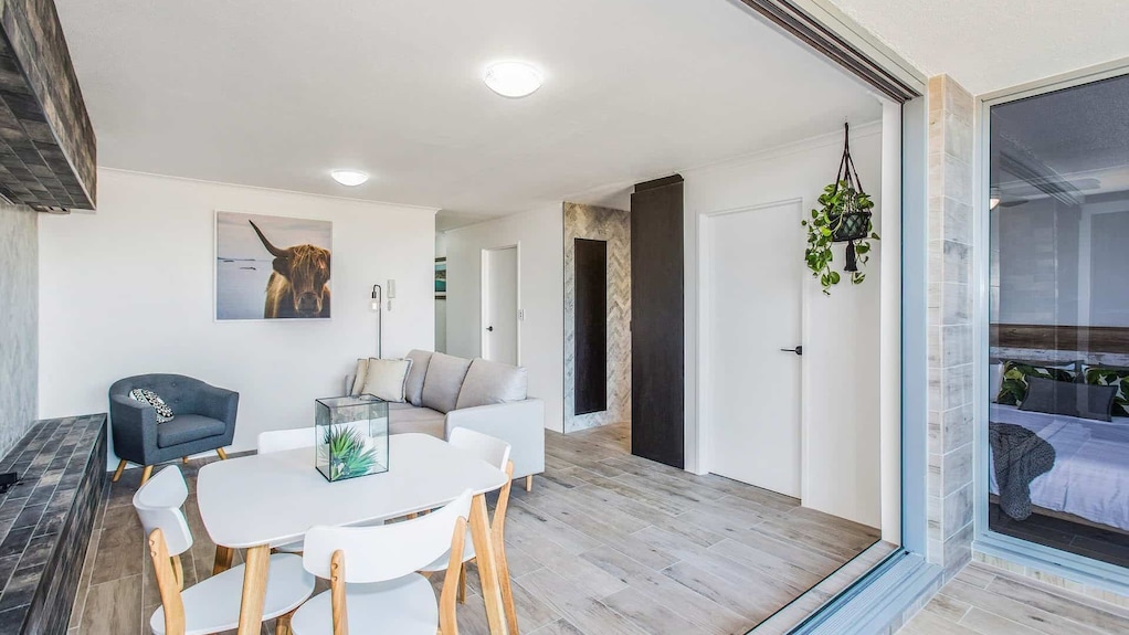 Kirra Gardens 15 - Beachfront - Min 3 Night Stays! - 트위드 헤드