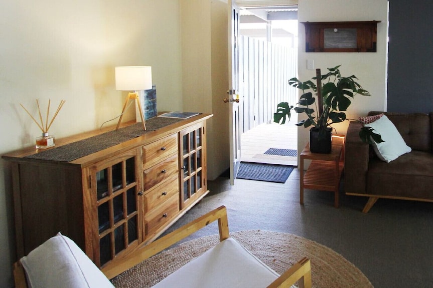 Stones Throw - Town Central Decked Outdoor Bbq Area - Margaret River