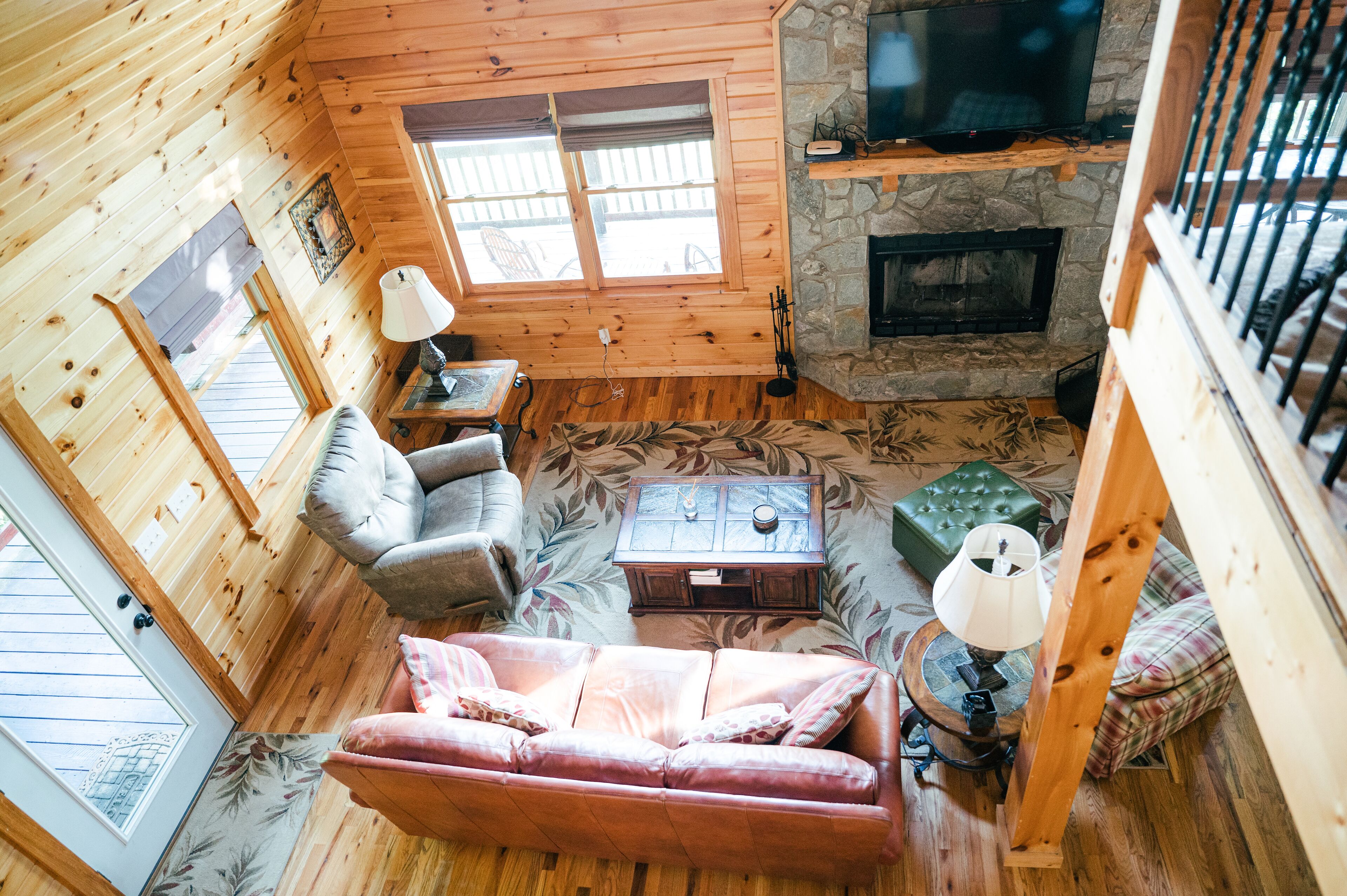 Relaxing Peaceful Cabin Retreat - Mouth of Wilson, VA
