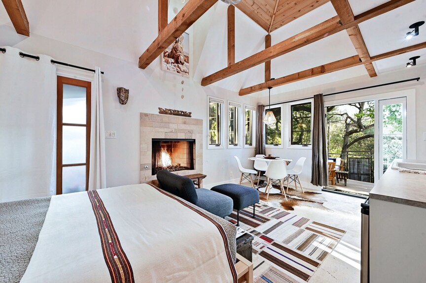 Luxury Guesthouse Just Two Blocks From Soco - Austin, TX