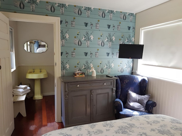 The Stable Willyung Wa - Albany