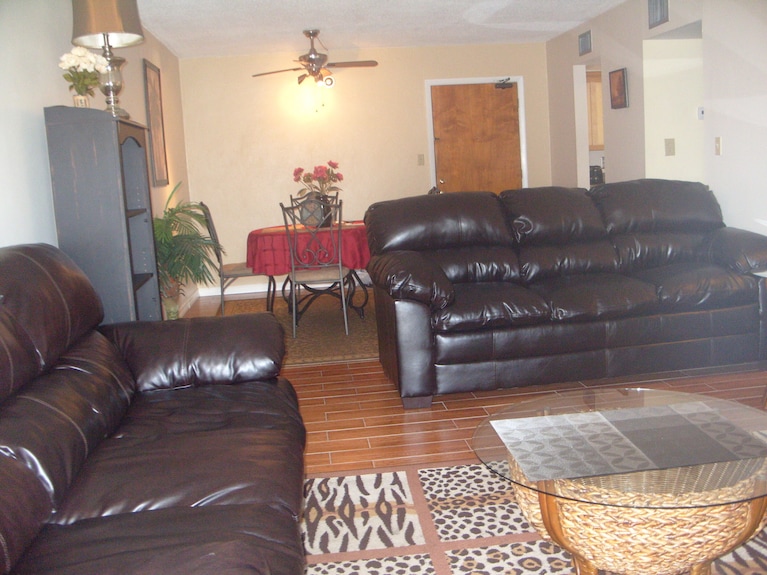 Sunshine Getaway Vacation Rentals - Fort Myers, FL
