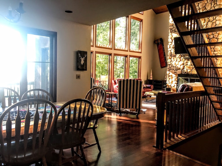 Spectacular Chalet With View Of Ski Slopes! - Ellicottville, NY