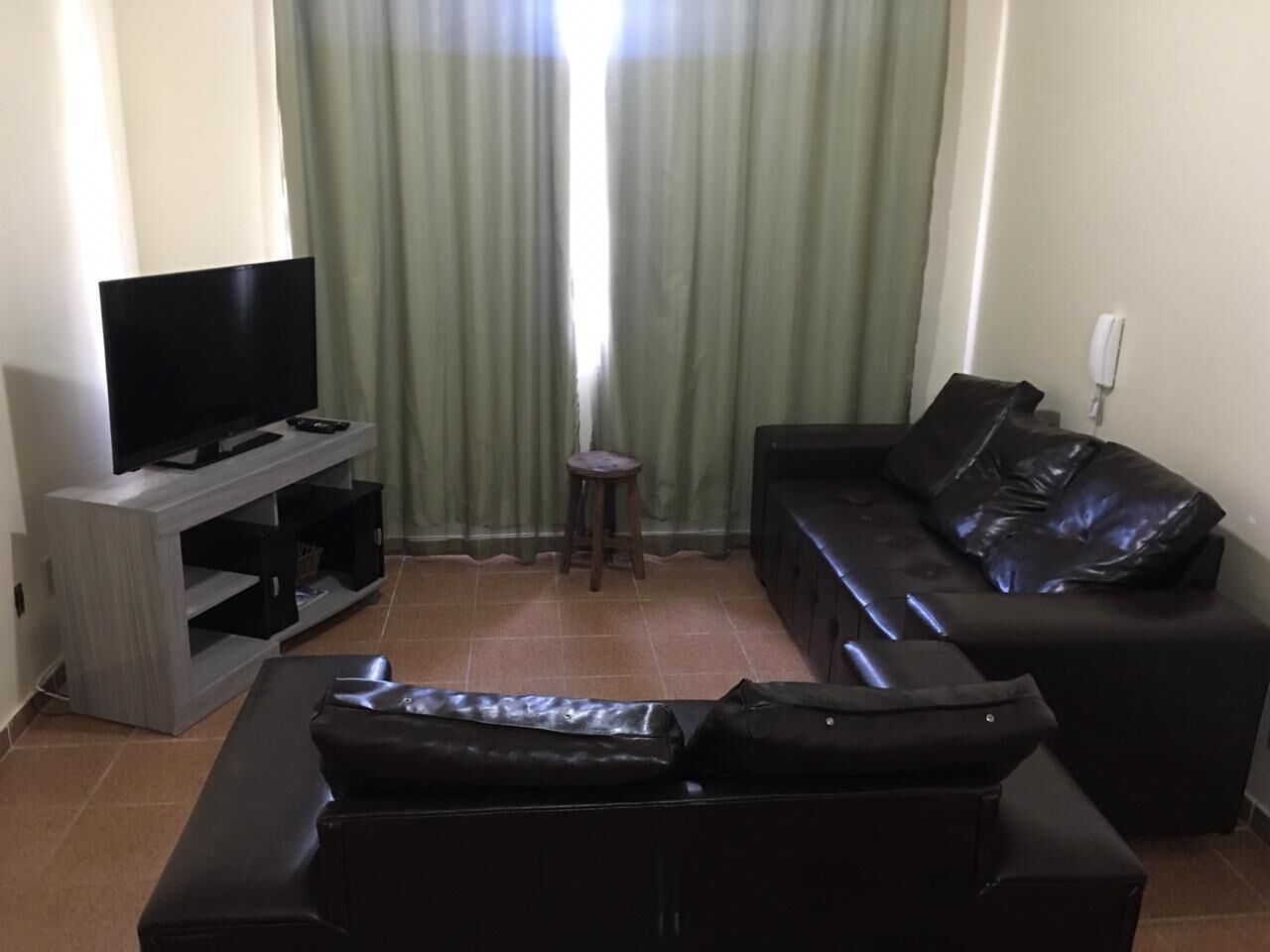 Apartamento Cabo Frio - Excelente Ubicación - A Media Cuadra De La Playa - - Cabo Frio