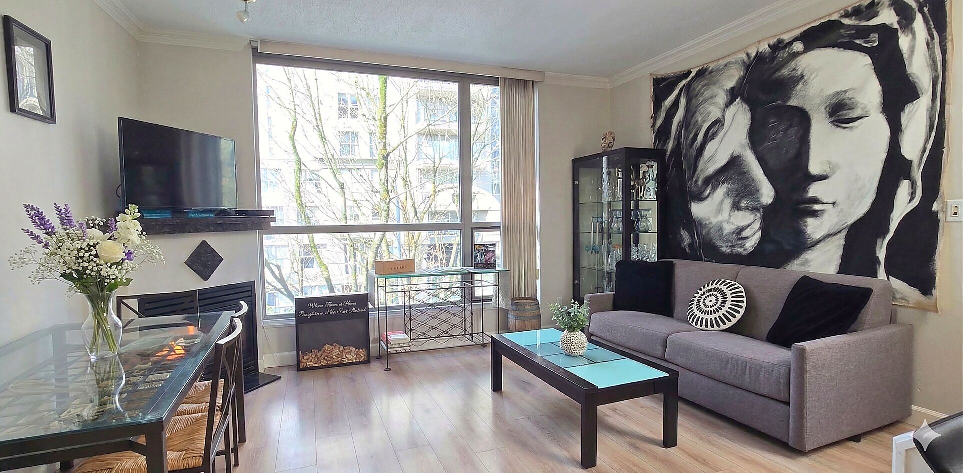 Gem In Yaletown Near Bc Place • Private Patio - Vancouver