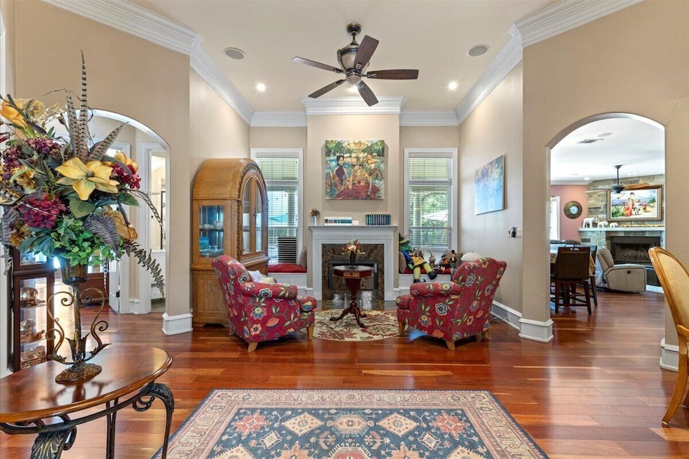 Mesquite Retreat: Close To Austin And Cota: Fun, Family, And Friends, - Cedar Creek, TX