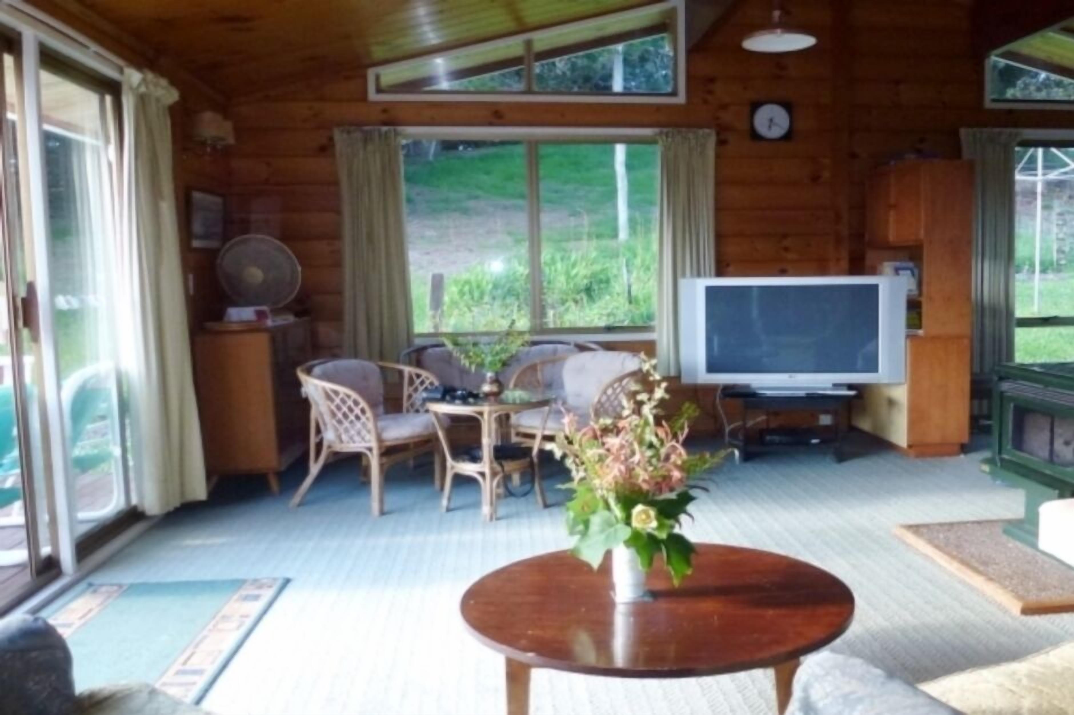 Private And Pet Friendly Lockwood House - Russell