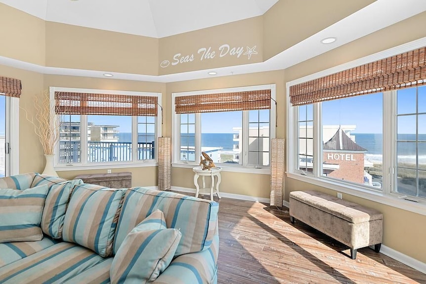 Royal Beach 401 - 1of A Kind Luxury 4 Br Penthouse With Pool. - Ocean City, MD