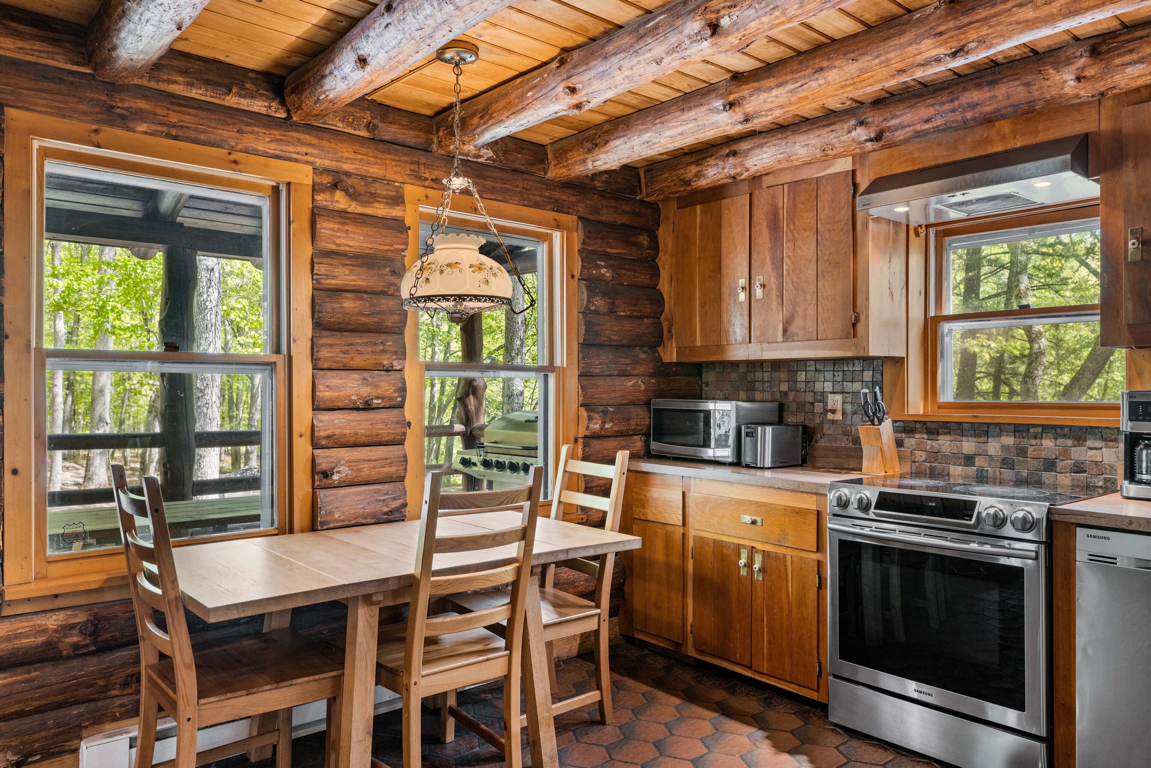 12 Best Pet-Friendly Cabins Near Bushkill Falls, Pennsylvania - Updated ...
