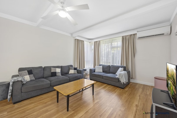 Room For The Whole Family - Eildon