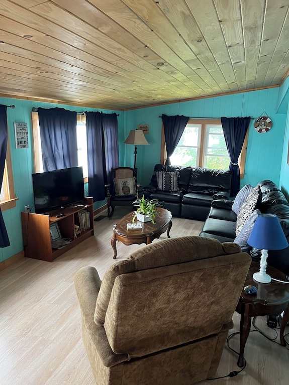 Sunset Cabin On Lake Champlain Vt. Roomy, Rustic. - 佛蒙特州