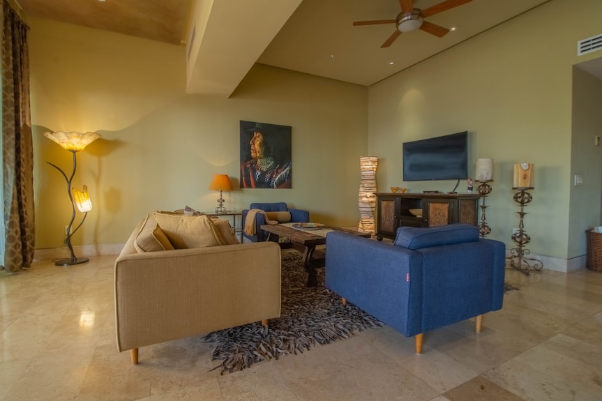 Aug & Sept ¡Tarifas Reducidas A $ 199! Exuberantes Jardines * Piscina * Servicios * ¡Camina Por Todas Partes! - Puerto Vallarta