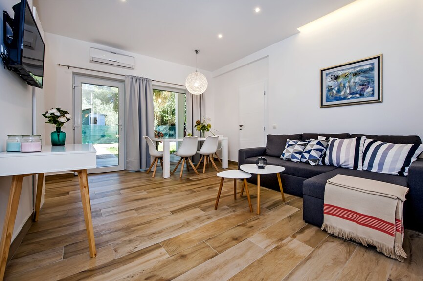 Apartments Brajkovic 1-200m The Sea, New Building - 로빈