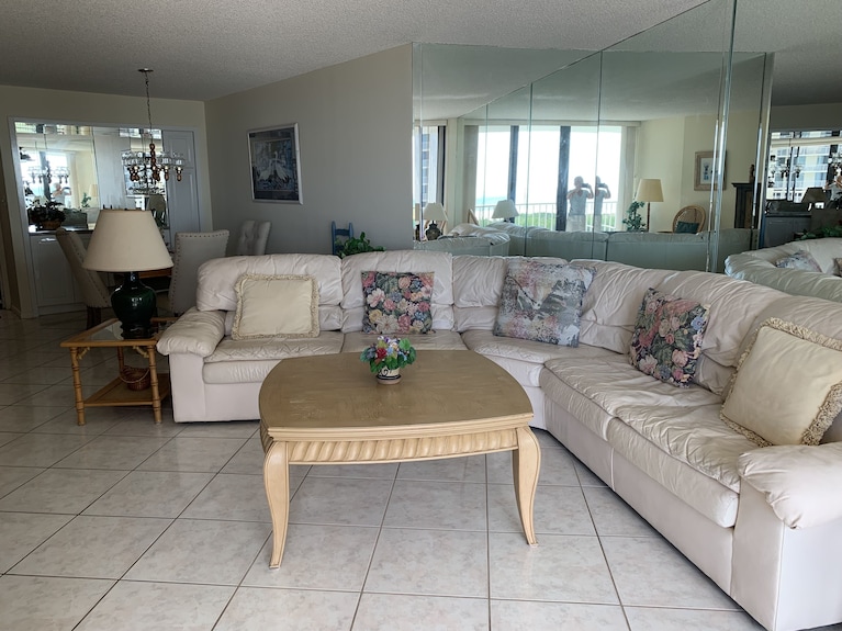 South Seas Direct Ocean Front Condo-excellent Southwest Gulf & Beach View - Marco Island, FL
