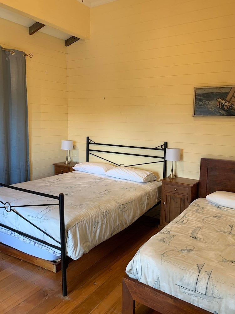 Relax With Beautiful Bay Views - Rye