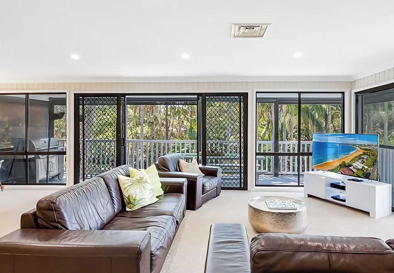 The Place - Pool, Lake, Kayaks & Much More! - Newcastle