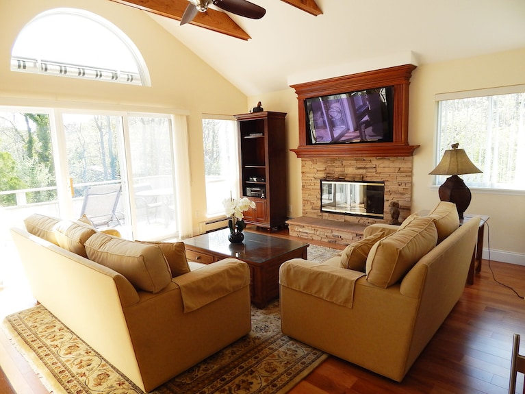 Beautiful Hither Hills Area - Walk To Ocean - Great Off-season Rates - Montauk, NY