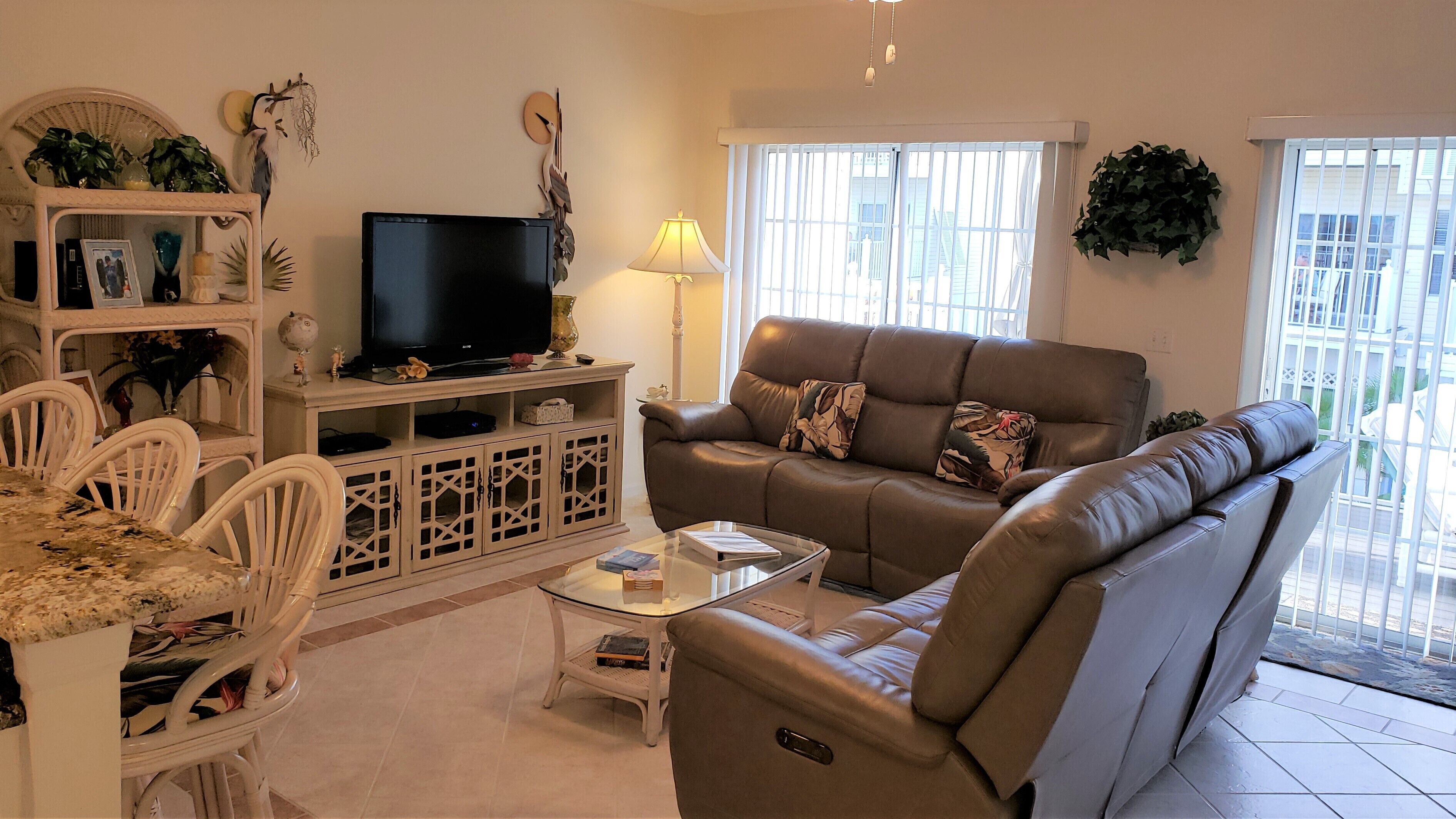 Berm Bay Un 22 Gorgeous Townhouse , White Sandy Beaches, Elevator, Heated Pool - Bradenton Beach, FL