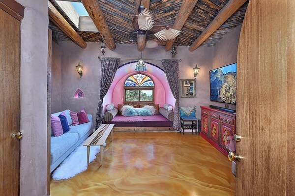 The Rass Mandal Residence:  A Unique Oasis For Families, Reunions & Getaways - Santa Fe, NM