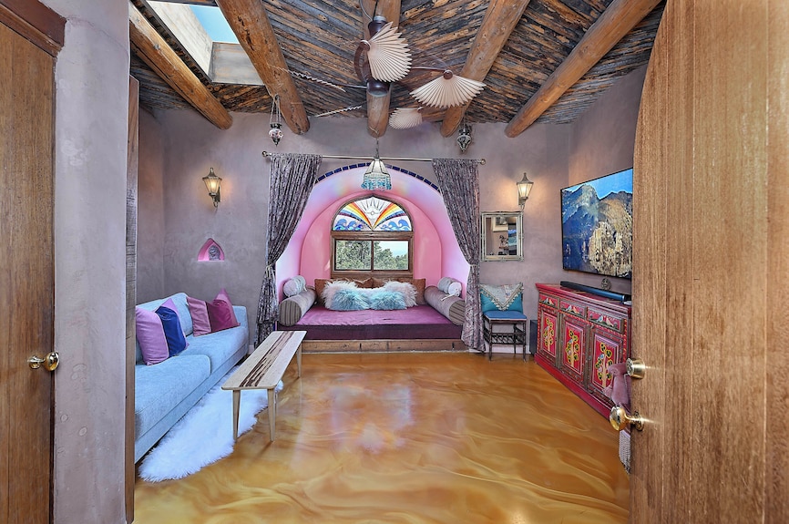 The Rass Mandal Residence: A Unique Oasis For Families, Reunions & Getaways - Santa Fe, NM