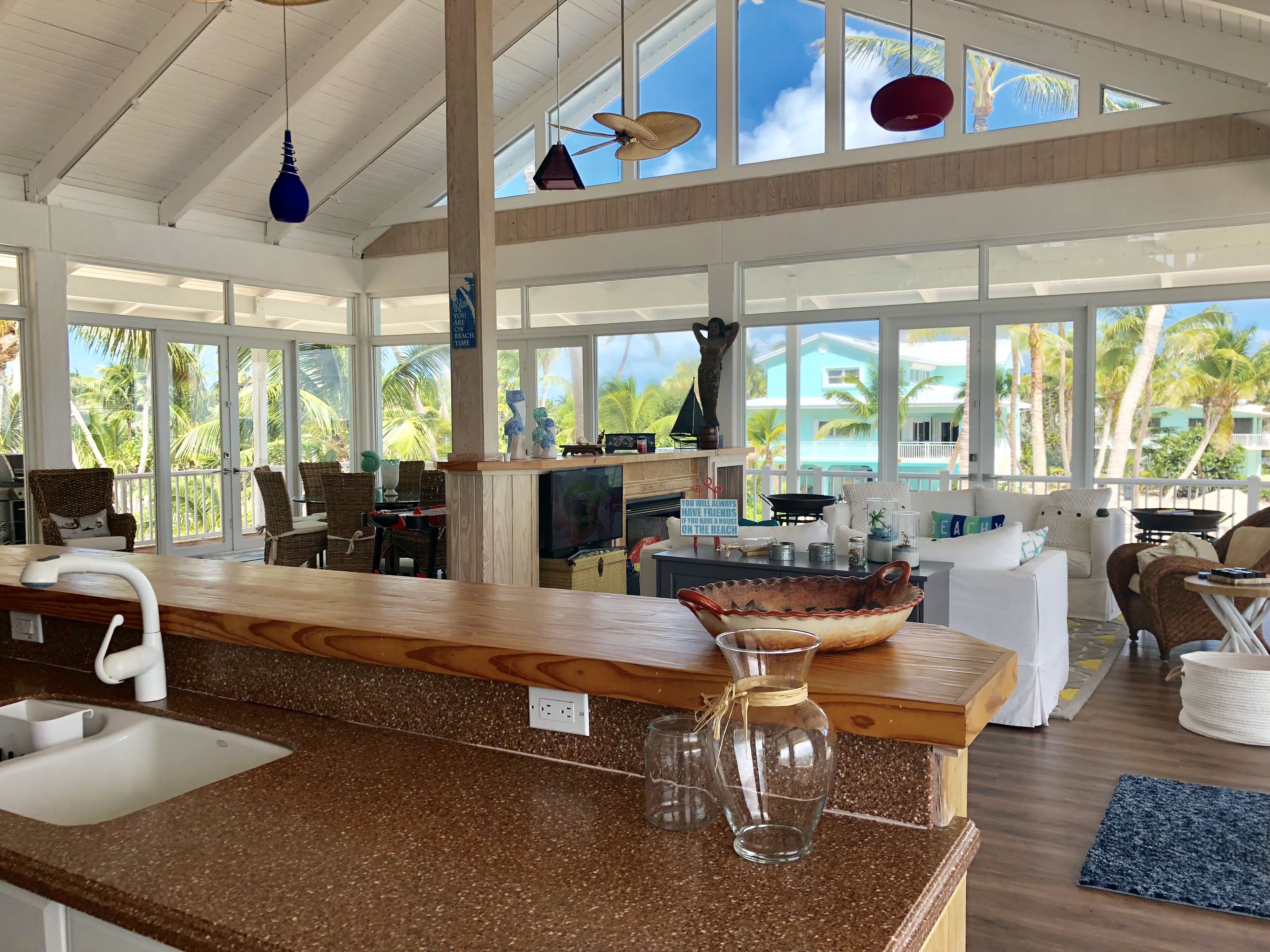Beach Dream House, Relax And Enjoy The Clear Waters Of Islamorada  Fl - Islamorada, FL