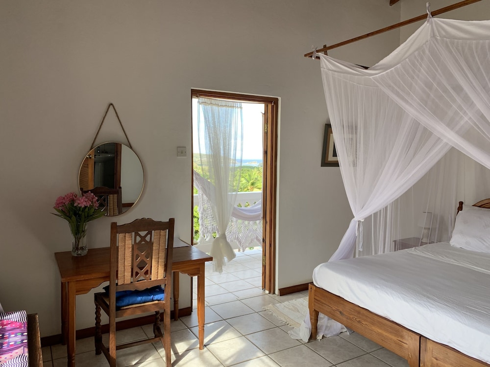 Beautiful , Spacious House With A Private Pool And Ac - Saint Lucia