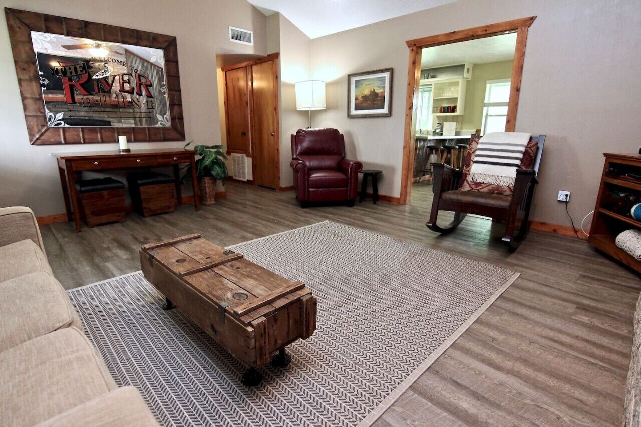 Das River House - 3bdr / 2bth - Bietet Platz Für 8 Gäste Entlang Des Flusses San Marcos! - San Marcos, TX