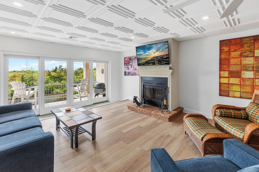 Beachfront 3 Br Condo In Diamond Beach With Pool - Completely Renovated For 2024 - Cape May, NJ