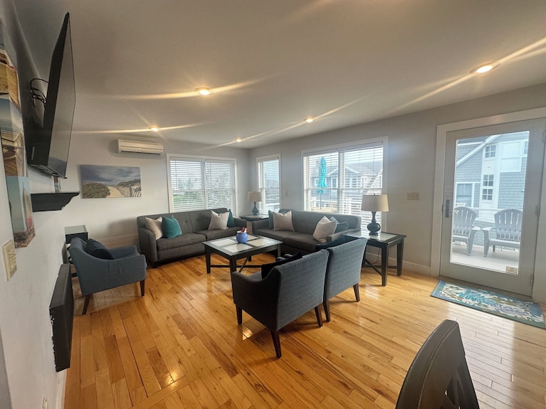 Surfside Cottage Junto A La Playa, El Océano, Cliff Walk View, El Centro Y Restaurantes Cerca - Rhode Island