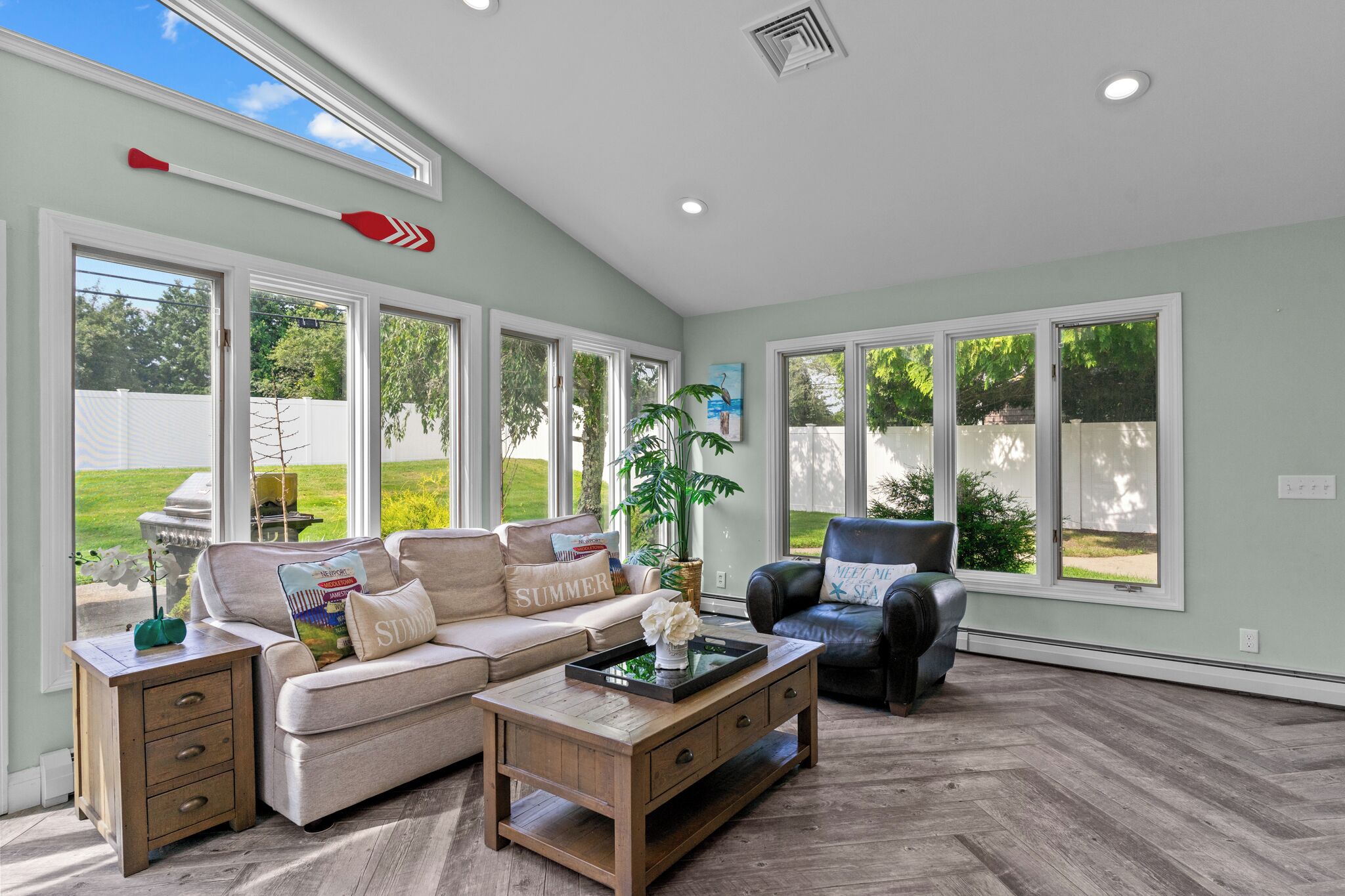 Magnificent Luxury Home In Eastward Look - Central A/c,walk To Scarborough Beach - Narragansett, RI