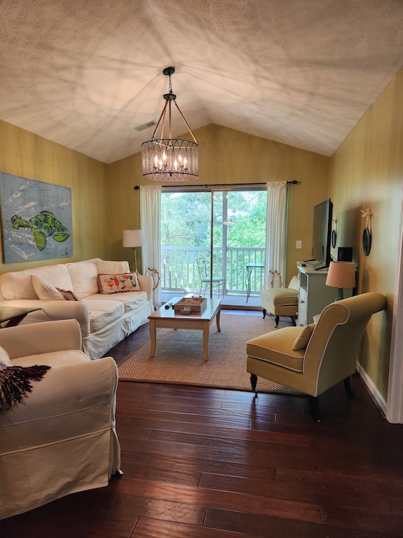 Cozy King Condo On True Blue Golf Club Steps From Pool Hot Tub + State Park Pass - Pawleys Island, SC