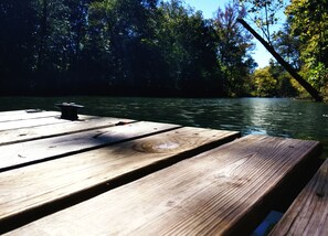 Secluded River Cabin Retreat with Outdoor Bathhouse and Kayaks - Caddo ...