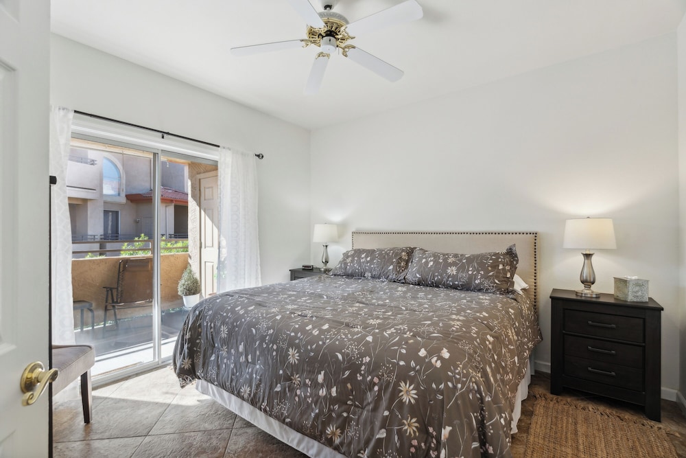 Beautiful Pointe Resort Condo At Tapatio Cliffs - Phoenix North Mountain - Phoenix, AZ