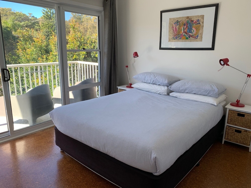 Budgewoi Blue Beach House - Budgewoi