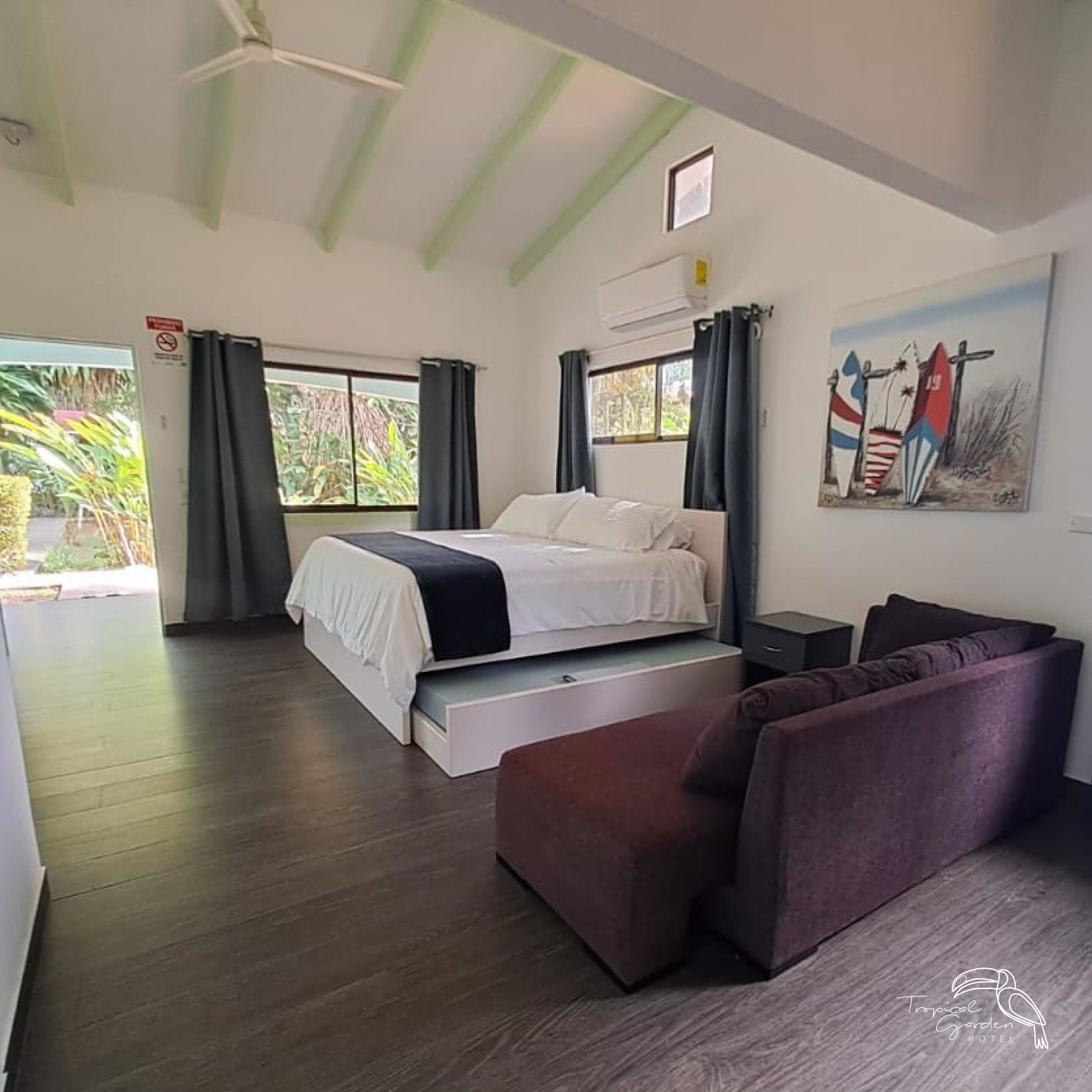 Apartamento luxo, acessível, para não fumantes | Cofres nos quartos, individualmente decorados