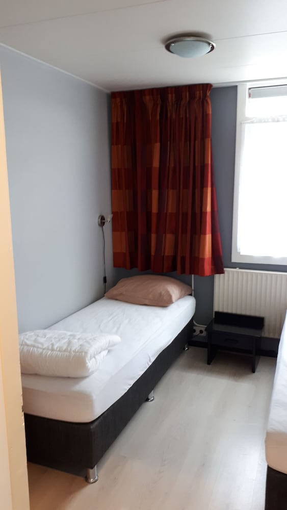 Komfortable Und Sonnige Bungalow Am Strand, Dünen Und Blumenfeldern Voll - Sint Maartenszee