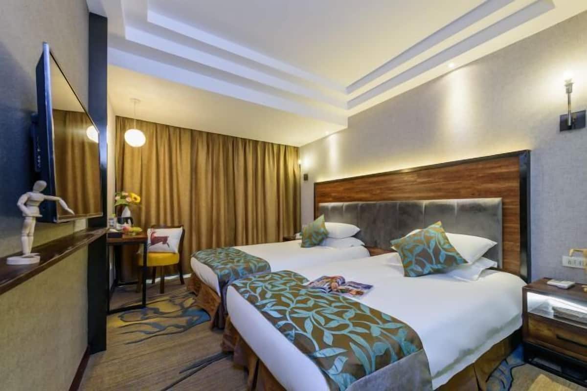 Roupas de cama premium, edredons de pluma, camas com colchões pillow-top