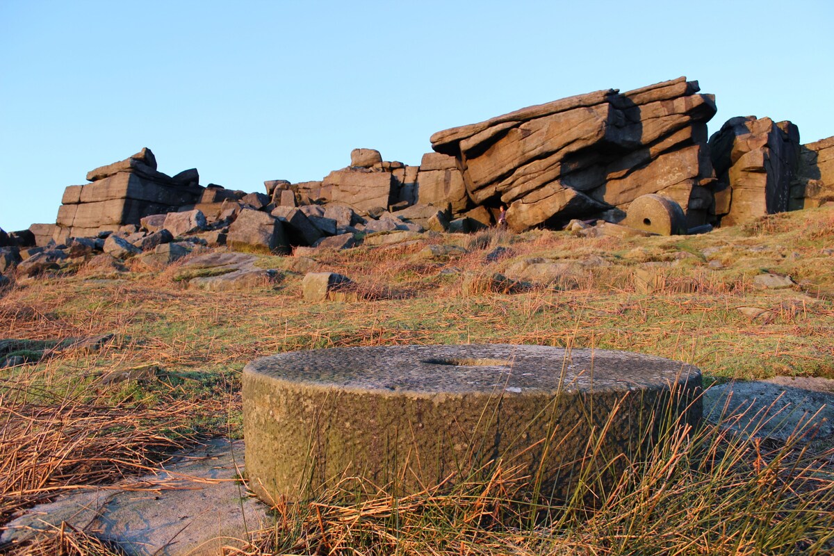 Hathersage, Peak District National Park, Derbyshire, England Reviews ...