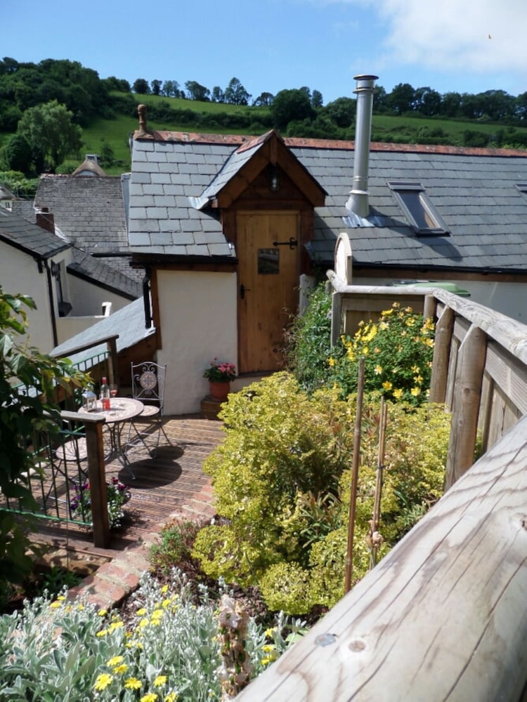 Charming Character Cottage In Picturesque Village 5 * Rated - Dawlish