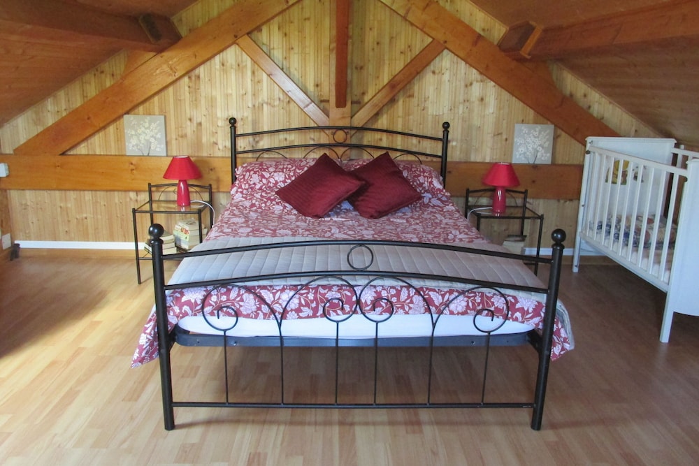 Gîte Merveilleux à La Graffeuille Avec L'utilisation Exclusive De Grande Piscine - Corrèze