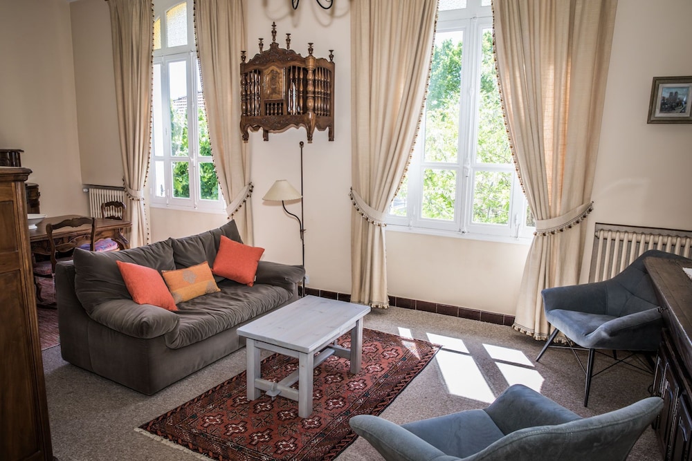 Centre Ville, Appartement Dans Villa, Terrasses, Parking, Clim, 2*,prom 10% Août - Bouc-Bel-Air